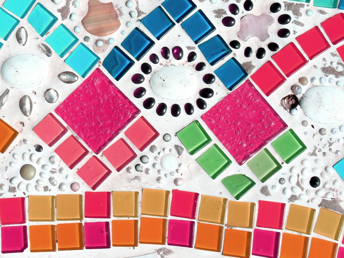 Mosaik basteln - Anleitung und Ideen mit Mosaiken